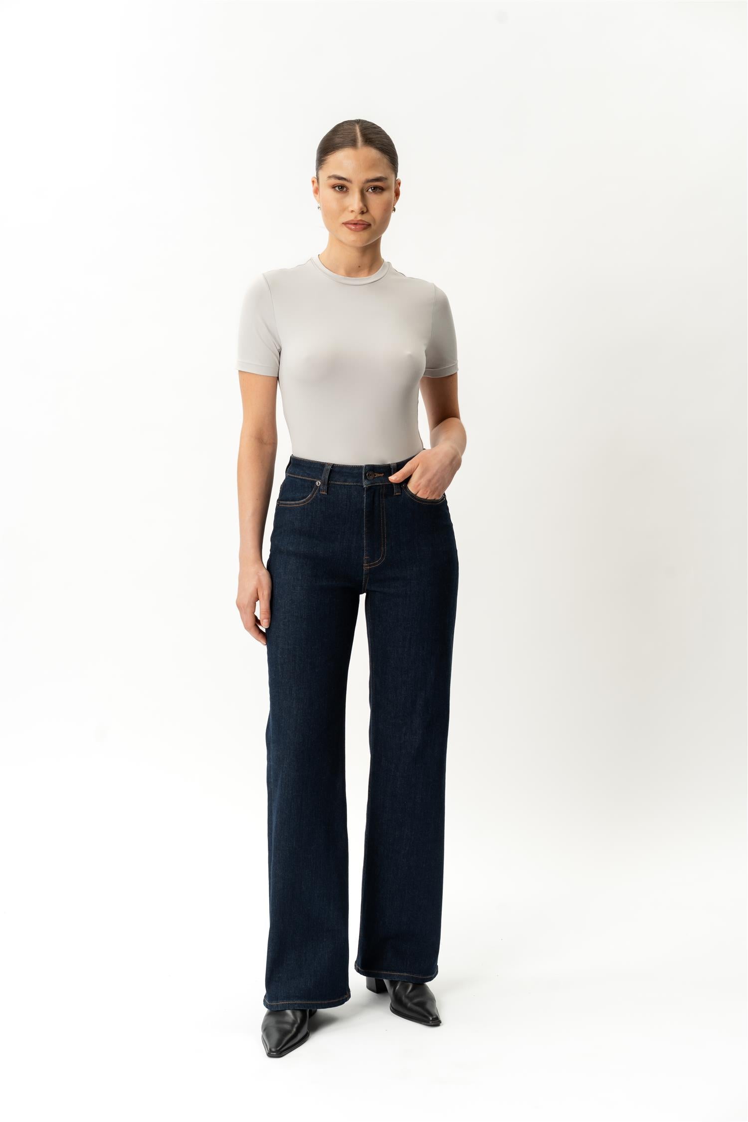 Ninepine – Strique & Mique